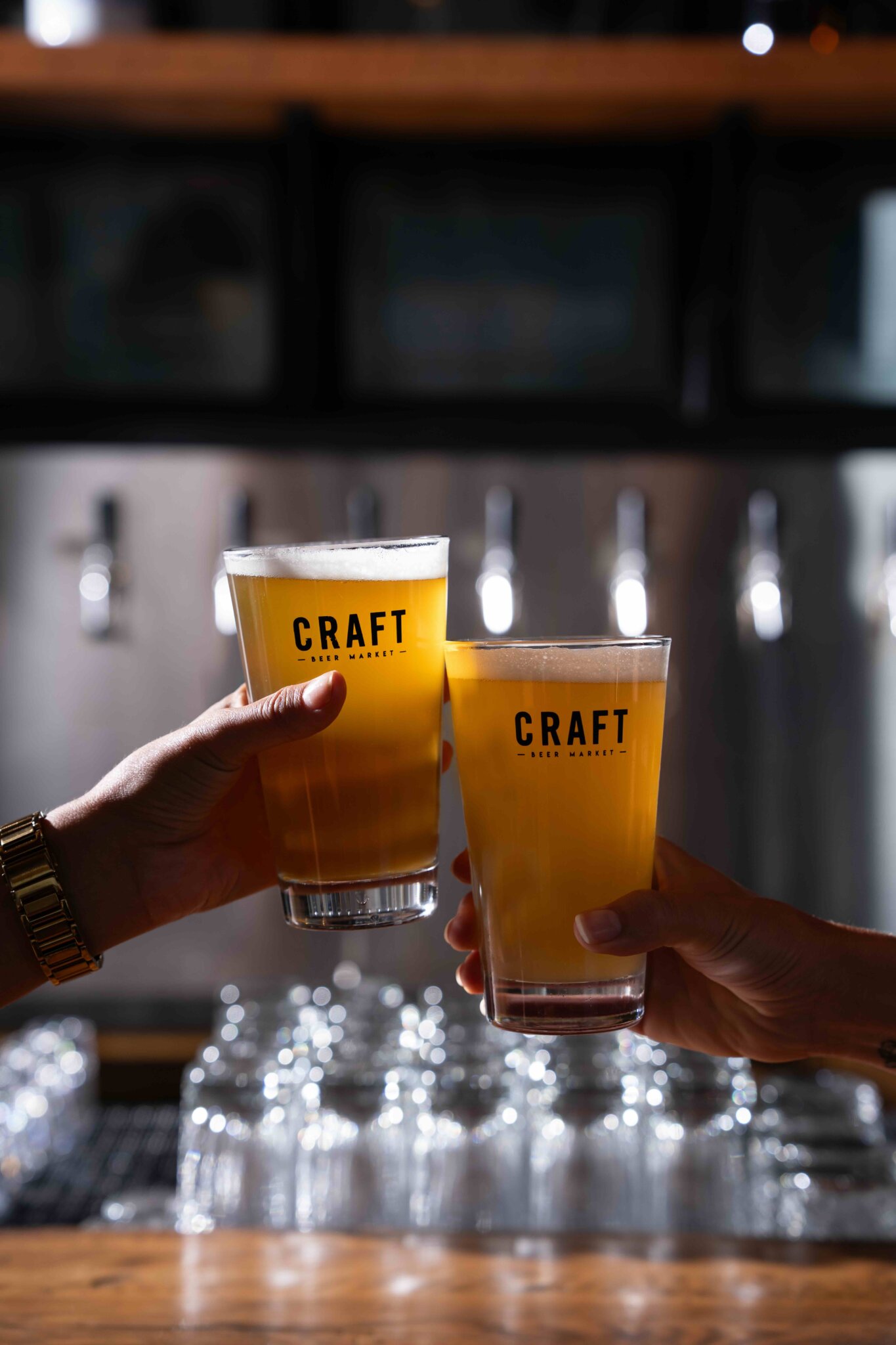 CRAFT Beer Market | Fresh Food & Over 100 Drinks On Tap