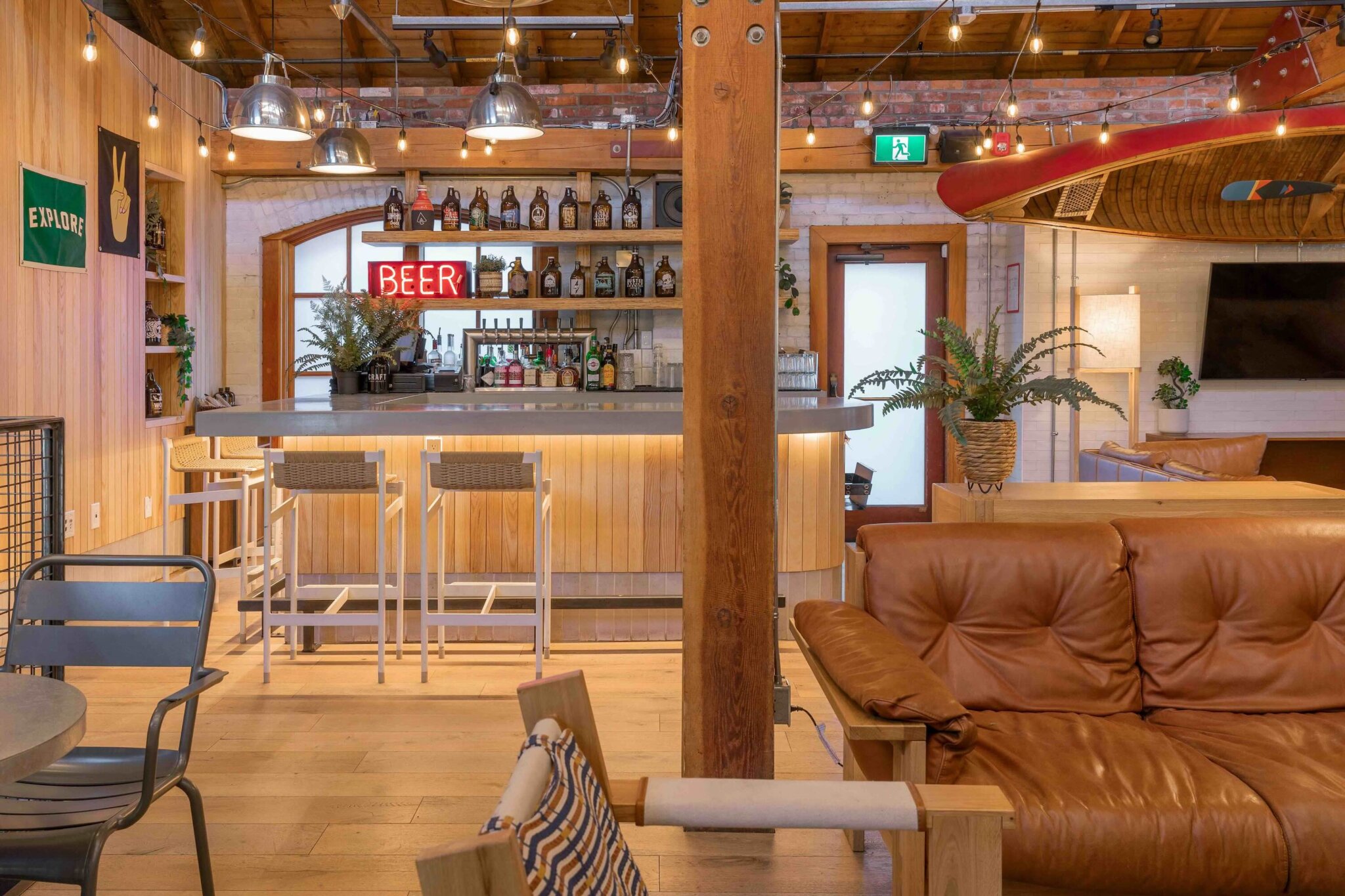 Victoria Harbour | CRAFT Beer Market | Victoria Restaurant With ...